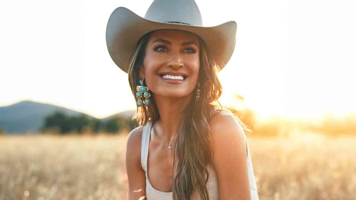 Annie Bosko Embraces Her Roots with 'California Cowgirl'