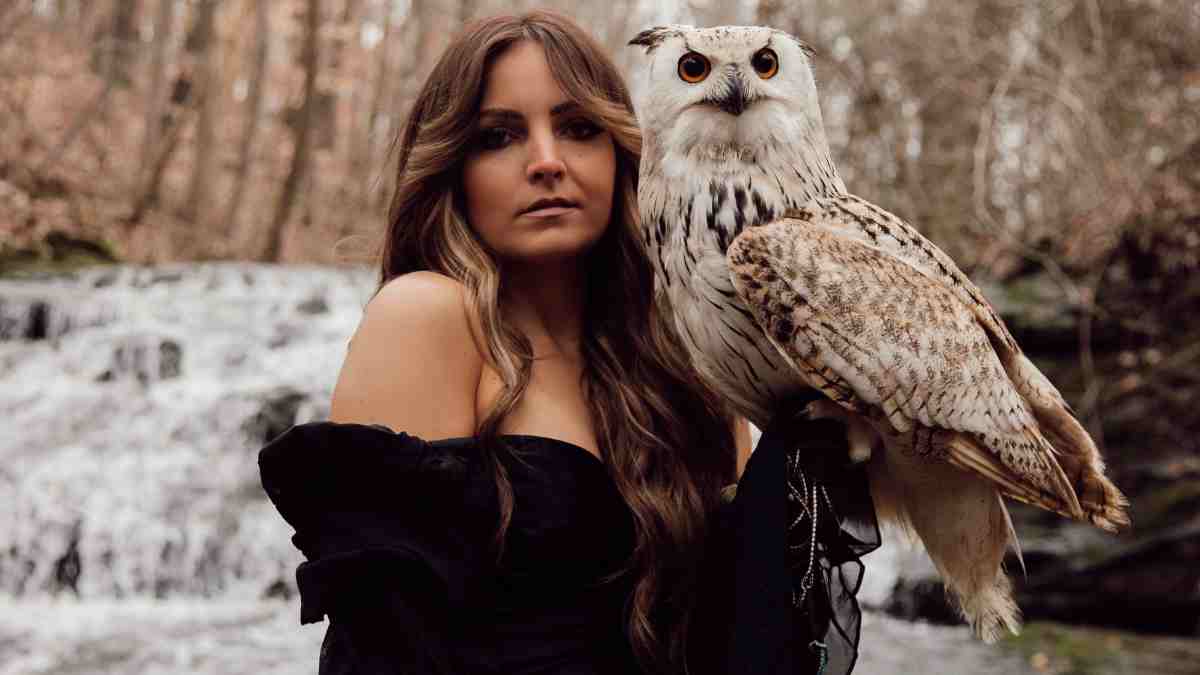 Brit Taylor Shares New Single “Around and Around”